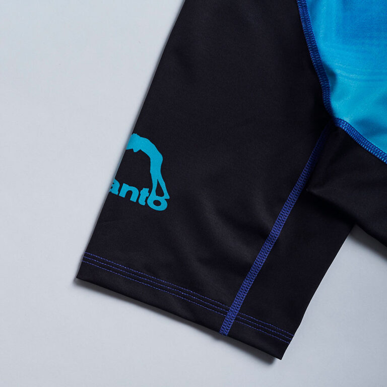 Manto Rashguard Atomic - Rebelz